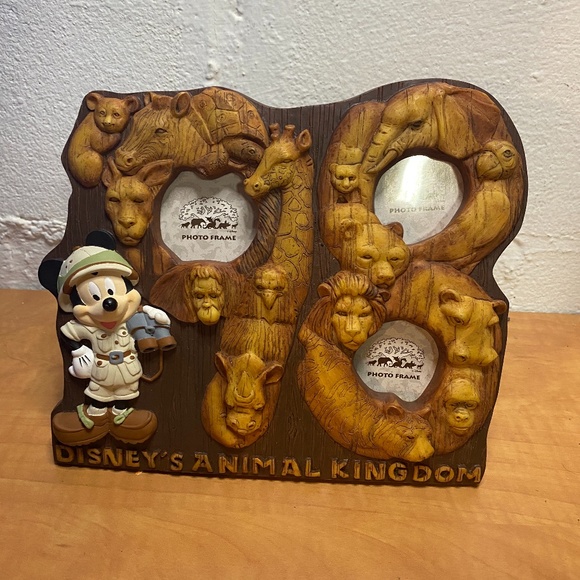 Disney | Art | Walt Disney World Opening Year Tree Of Life Picture ...